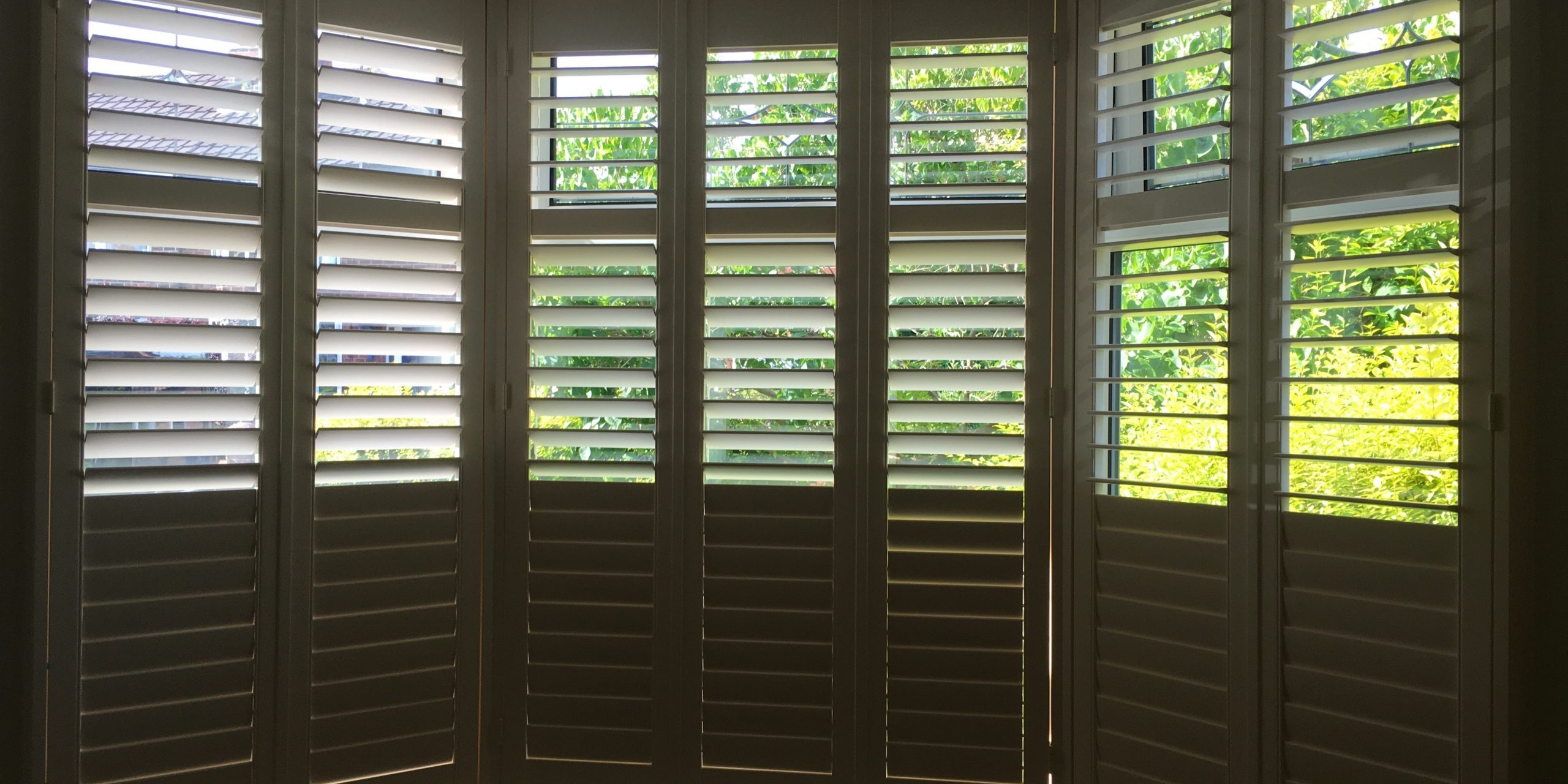 Before & after images of this bay window shutter install in Stockport ...